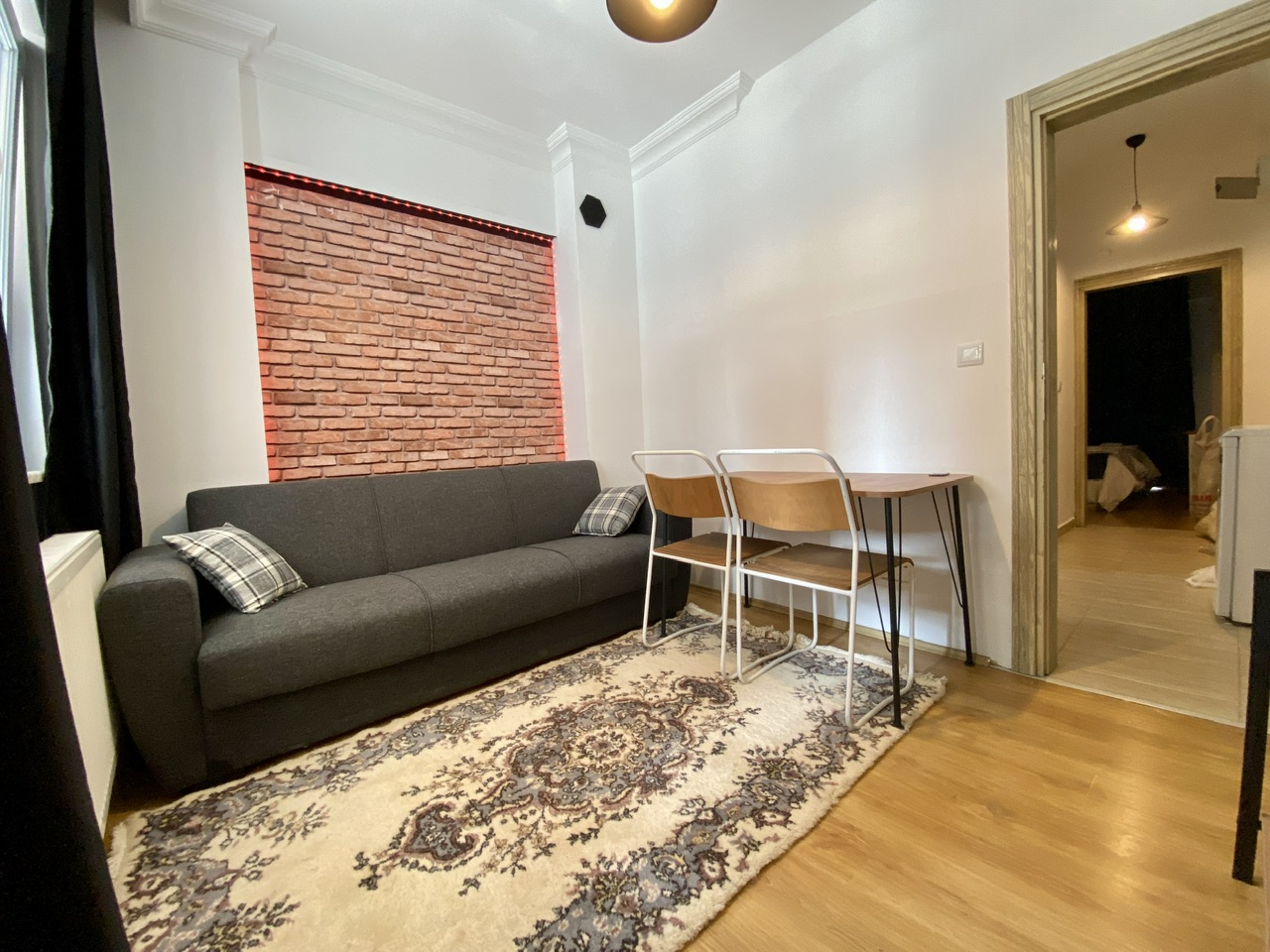 Carpet or no carpet? What’s the best for your lis... - Airbnb Community
