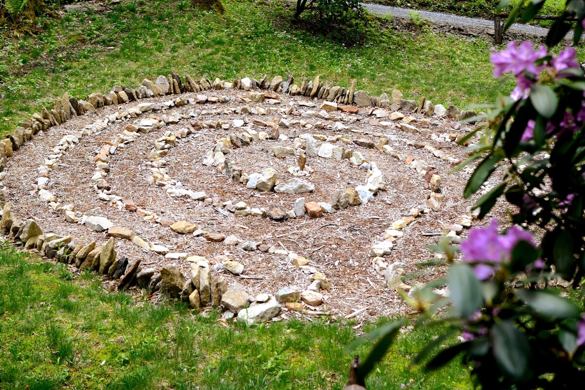 Critique welcome! Does my rural cabin stand out en... - Airbnb Community