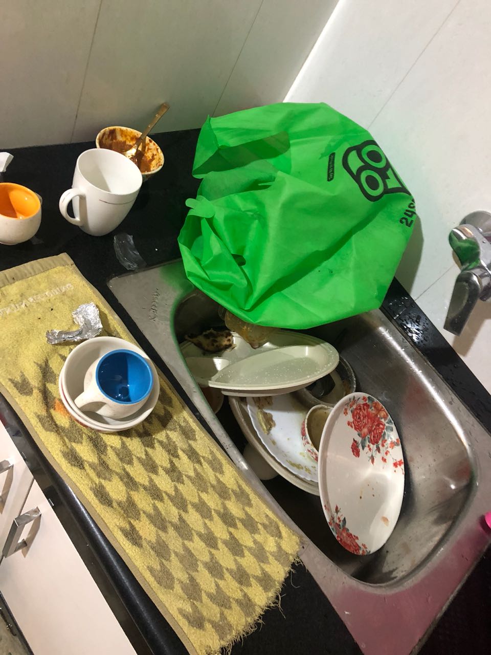 Guest trashed my house - Airbnb Community