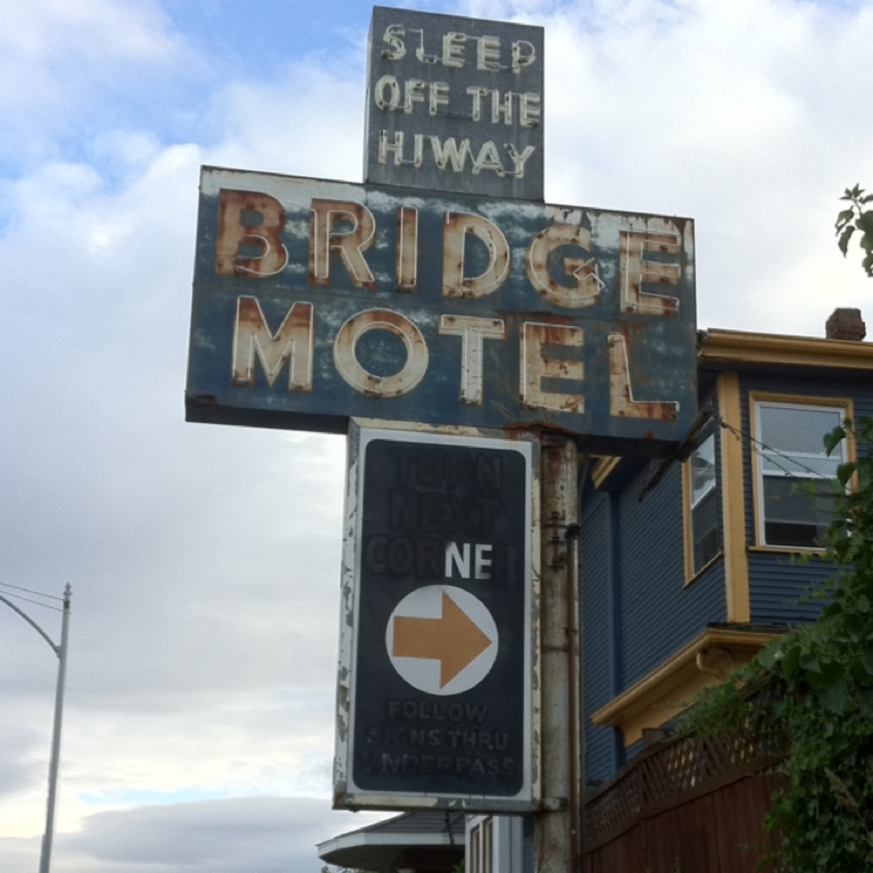 Seedy Motels Have Higher Screening Standards Than ... - Airbnb Community